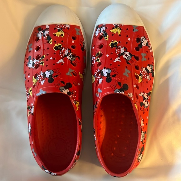 Native | Shoes | Native X Disney Minnie Mouse Adult Womens Size 7 ...